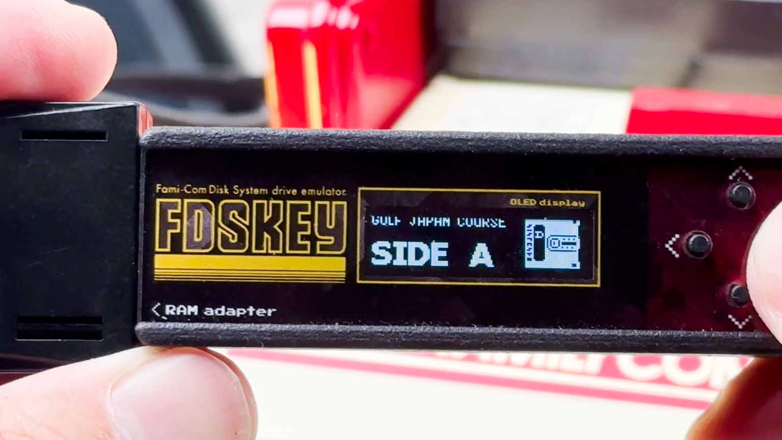 ディスクシステムのゲームがサクサク読み込めるドライブシミュレーター『FDSKey』レビュー。日本ではSave the Hero Buildersからリリース【PR】 – レトロゲームで遊ぼう！